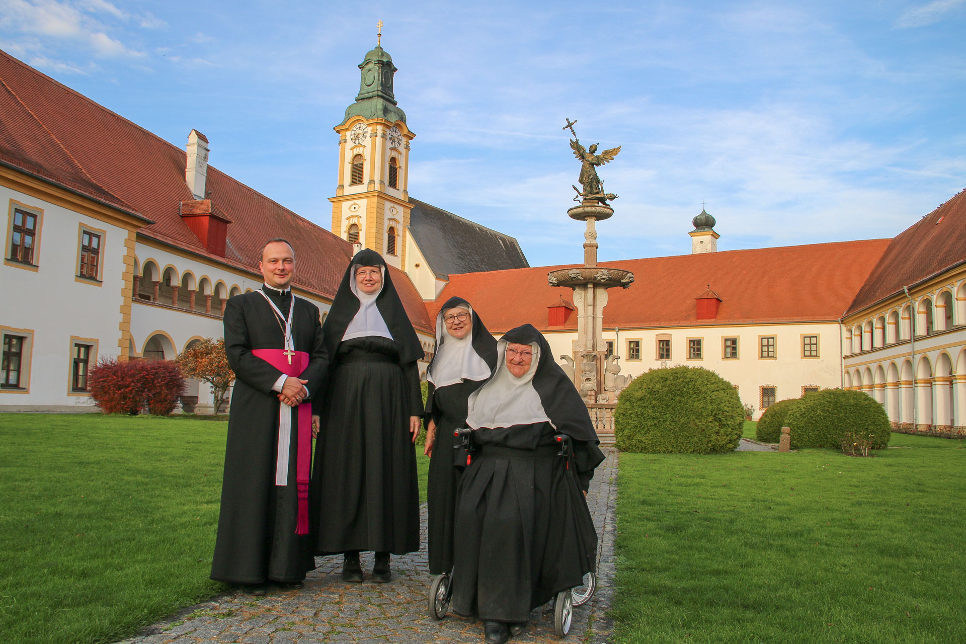 Besuch der Präsidentin der Förderation der Augustiner-Chorfrauen am 30.10.2022